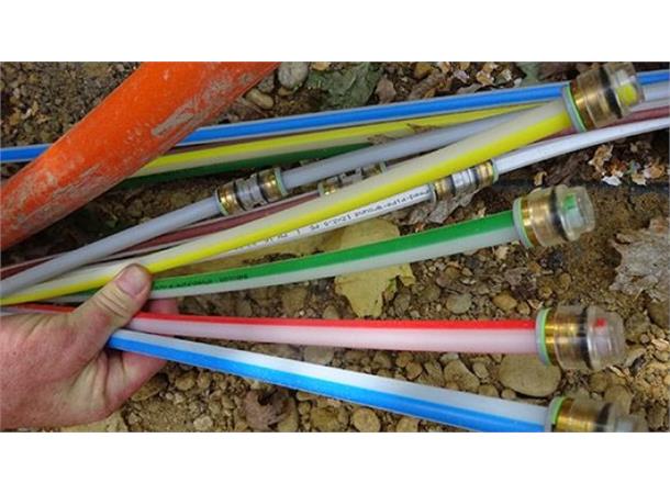 Speedpipe Ground 10 rør 10x2 rosa DL 500 Farget/transp. fiberrør, dir ...